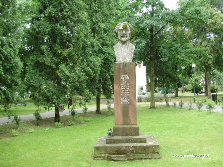 Park Rodego, pomnik dr Jana Rodego w Tomaszowie Mazowieckim - zdjęcie ... Park Rodego, pomnik dr Jana Rodego w Tomaszowie Mazowieckim - zdjęcie ...
