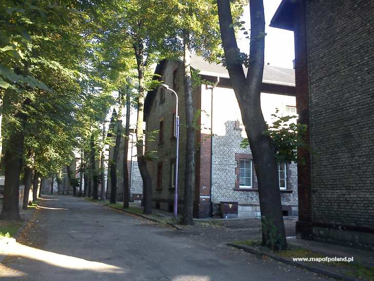 Kamienice przy ul. Betonowej - Czeladź-Piaski w Czeladzi - zdjęcie 136/456 Kamienice przy ul. Betonowej - Czeladź-Piaski w Czeladzi - zdjęcie 136/456